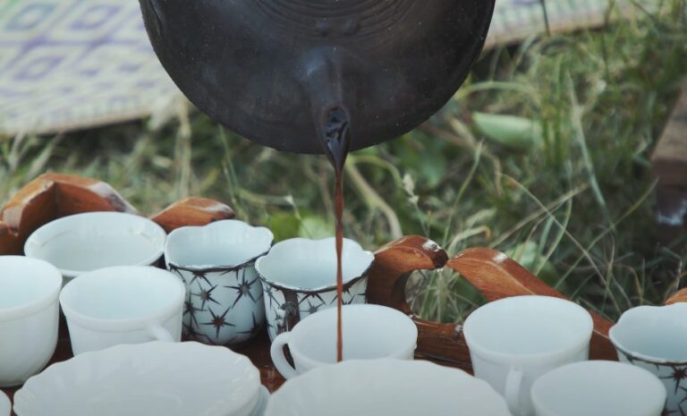 The Ethiopian Coffee Ceremony: 5 Fascinating Facts - Ethiopian Tour ...